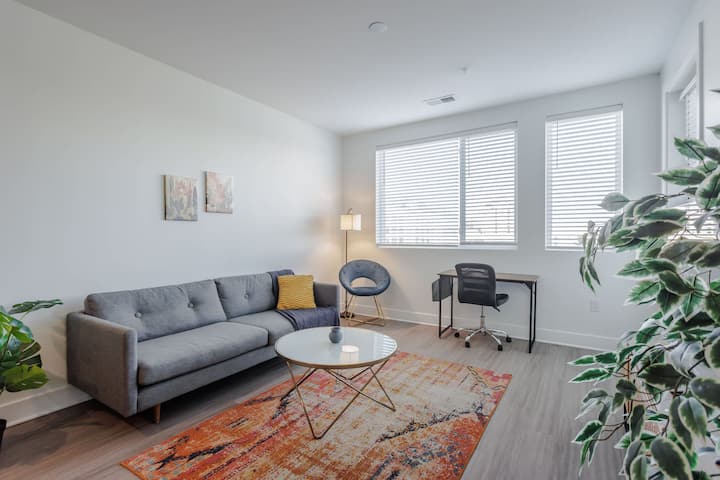 Two Luxe Cozysuites In Downtown Cincinnati - Covington, KY