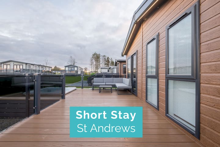 Lodge No 85 | Hot Tub | Stewart's Resort Cameron - Saint Andrews