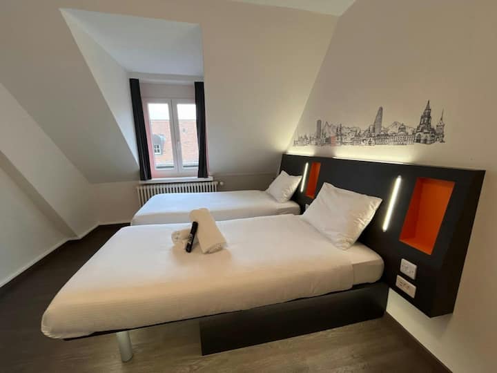 Low-key Stay Near Migros Museum Of Art - Zürich