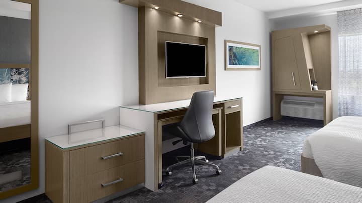 Enjoy 3 Spacious Suites With Easy Access To Parks - Orlando