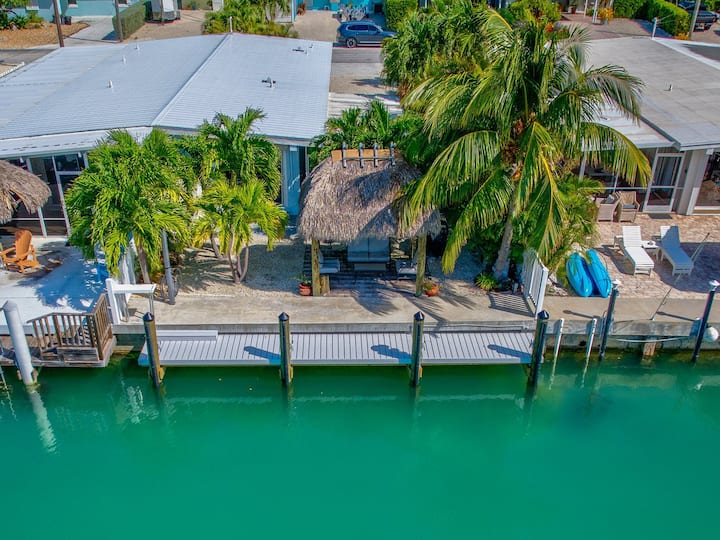 P06 - Charming 2 Bed, 2 Bath Half Duplex With Dock - Key Colony Beach, FL