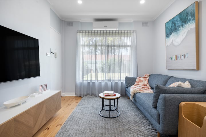 Brighton Breeze Retreat - 1br, Parking, Wifi - Glenelg