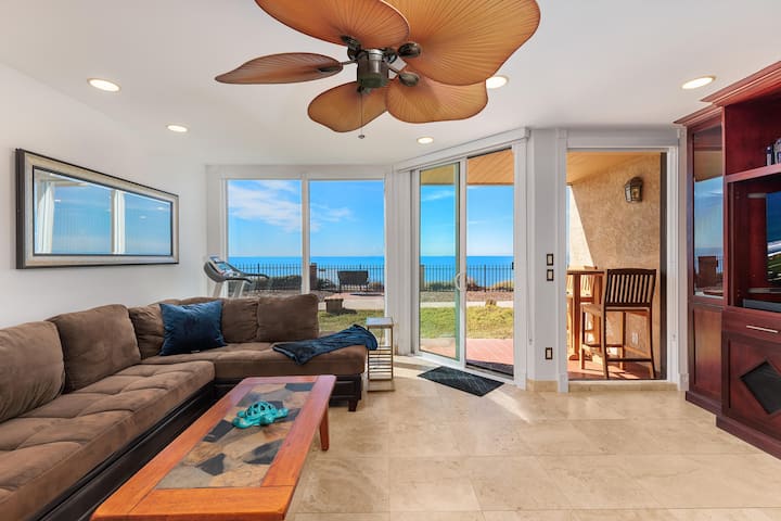 Whale Watch Oceanfront Condo, Pool, Beach Access, - Del Mar, CA