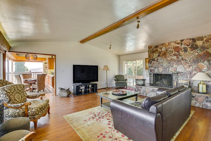 Mt. Nebo Oasis In La Mesa W/ Wraparound Deck - La Mesa, CA