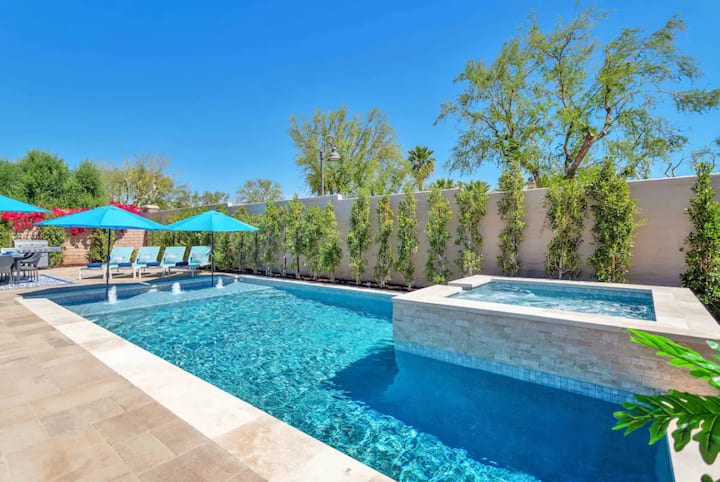 Casa Bravo W/ Saltwater Pool & Spa - Indio, CA