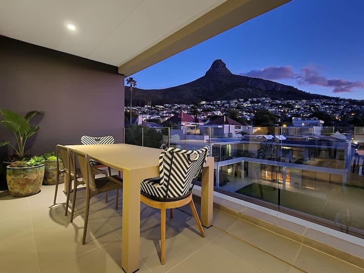 Spacious Elegance In The Heart Of Fresnaye - ケープタウン