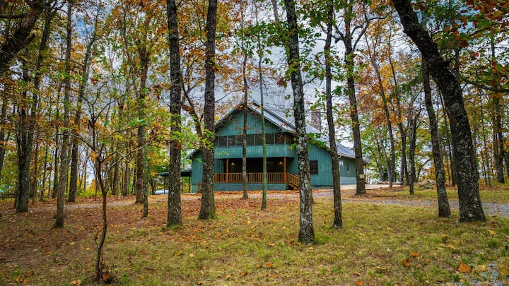 Snail’s Pace South-6br/3.5 Bath - Mentone, AL