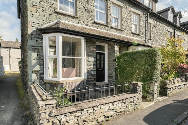 Bowman Cottage, Sleeps 6, Central Ambleside - Ambleside