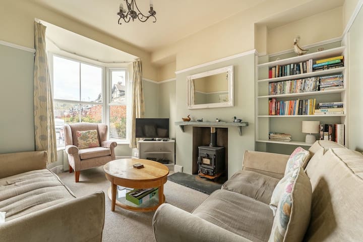 Bowman Cottage, Sleeps 6, Central Ambleside - Grasmere