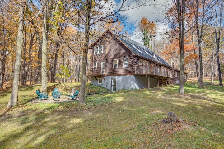 Deck & Game Room: Finger Lakes Family Retreat - Interlaken