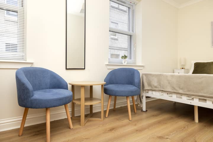 Lovely Flat Near The City Centre - Edimburgo