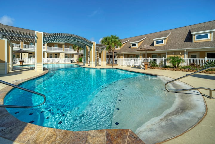 The Beautiful Place By Avantstay | Mins To Beach - North Padre Island, TX