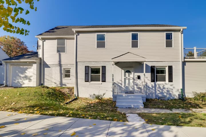 5 Mi To National Mall: Dc Home W/ Pool Table - Washington, DC