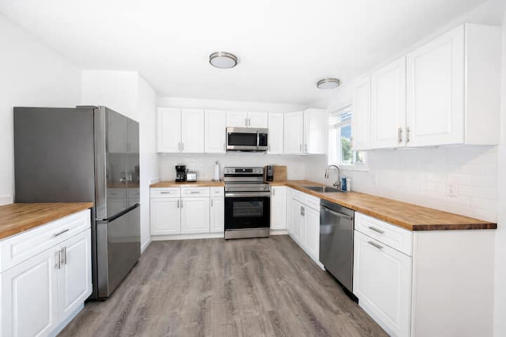 Forks Haven: A Cozy Retreat - Forks, WA