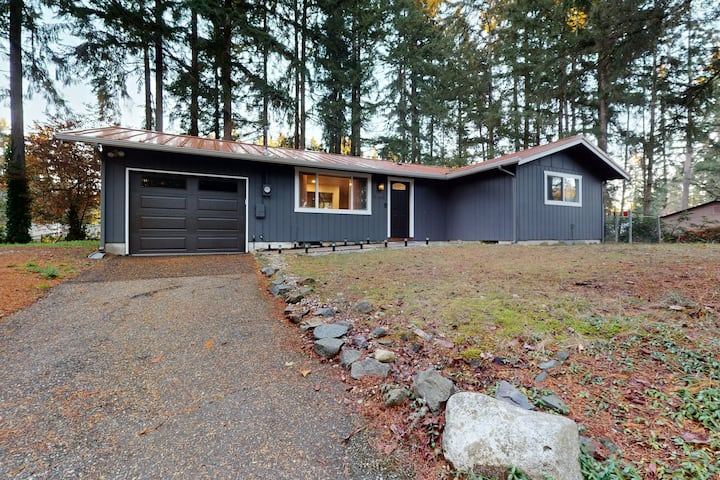 Charming 3br | Hot Tub | Gas Grill | Dogs-ok - Port Orchard, WA