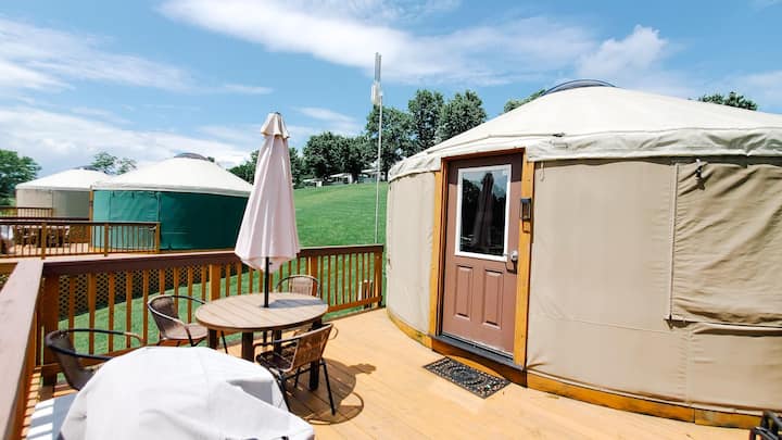 Yurt - Queen Bed - Luray, VA
