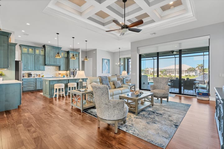 Punta Gorda 3-bedroom Canalfront Pool Home+dock - Punta Gorda, FL