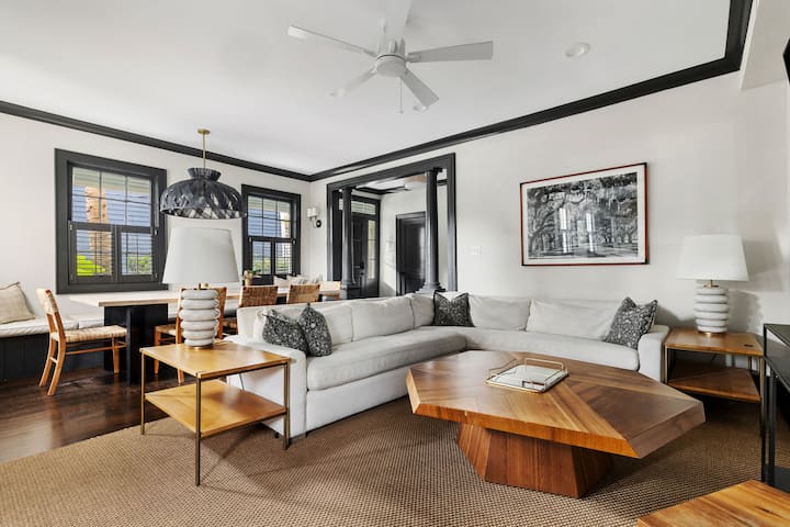 The Barbados House | Luxury House | Sleeps 12 - Charleston, SC