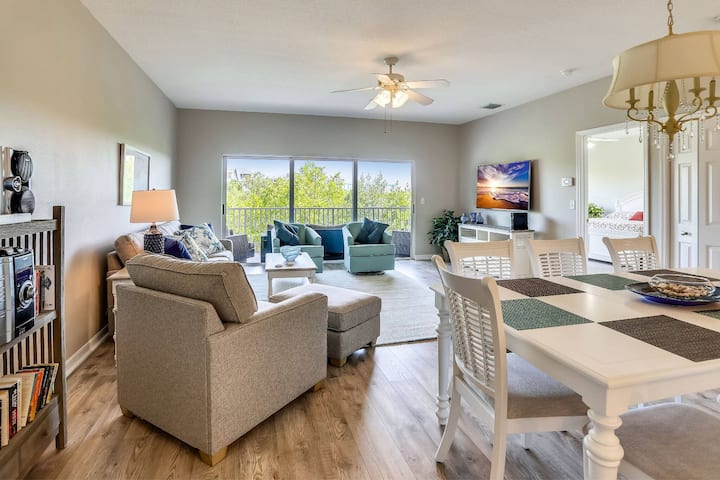 Spacious Beach Condo - Mariner's Pointe - Indian Shores, FL