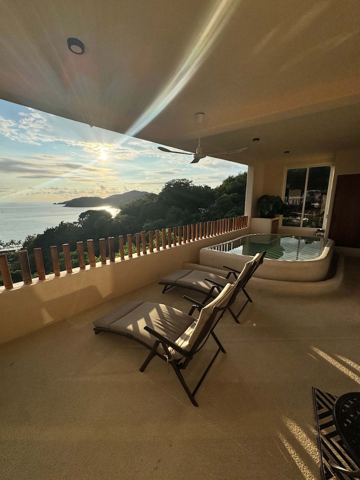 Villa Zopilote | Ocean View | Playa La Ropa - Zihuatanejo