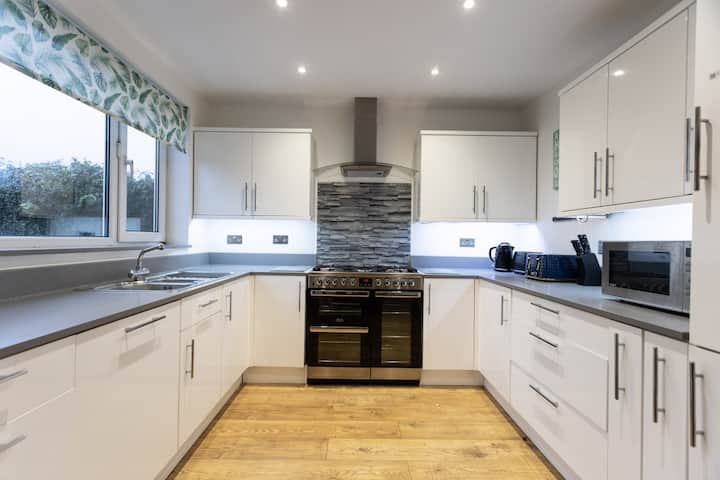 Falkirk House*contractors*long Stay*spacious - Swindon