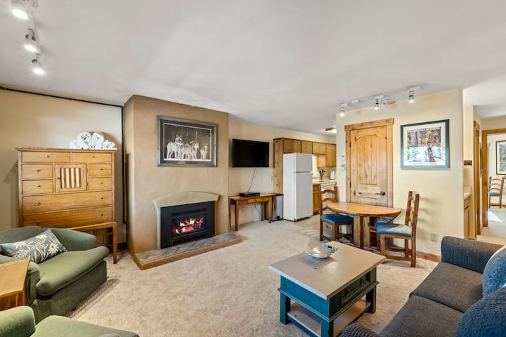 Straight Line Suite, Ski In/ Ski Out! - Steamboat Springs