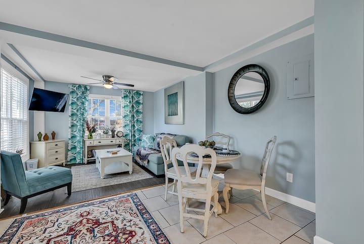 Marshwalk Retreat! 2 Bedroom Hideaway! - Murrells Inlet, SC