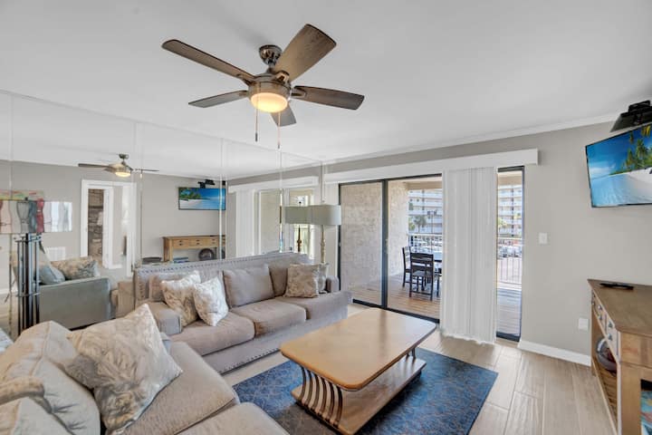 Gulf Views | Seaside Beach And Racquet 2307 - Orange Beach, AL