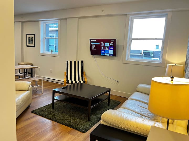 Luxe Urban Retreat - Halifax