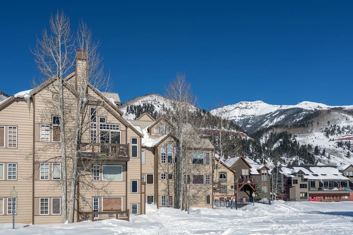 Etta Place Too 113 By Avantstay | Near Town/slopes - Telluride, CO