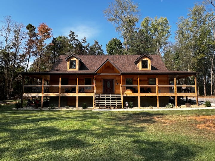 New Construction-lured Away At Lesters Lake Cabins - White Pine, TN