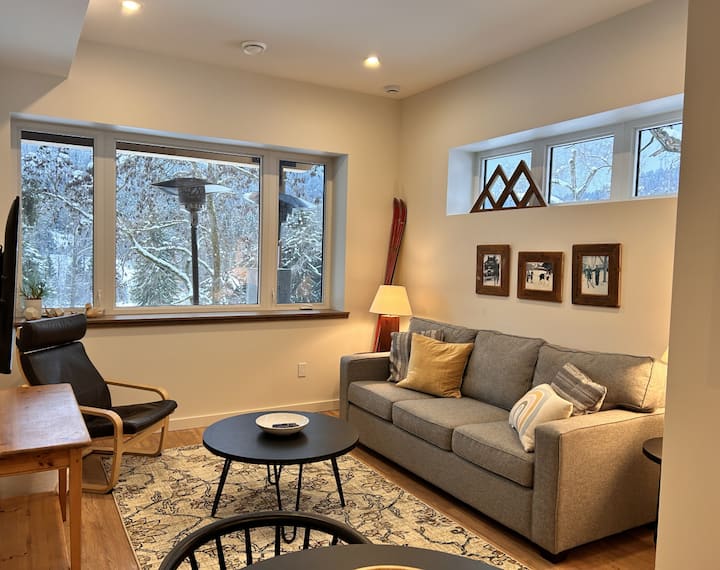 Hanna House - Rossland