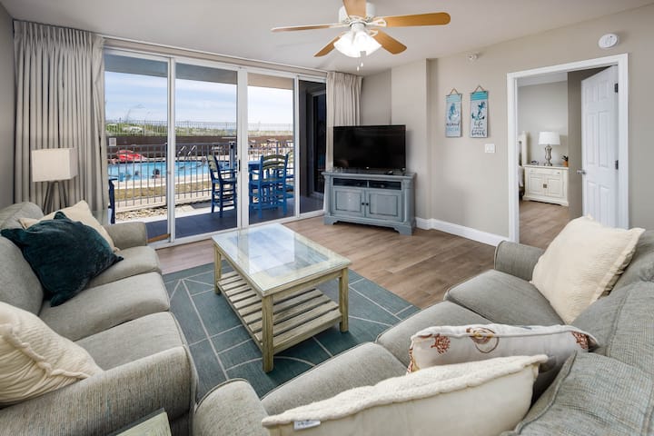 Ground Floor Beachfront Condo Steps To The Pool W/ - Fort Walton Beach, FL