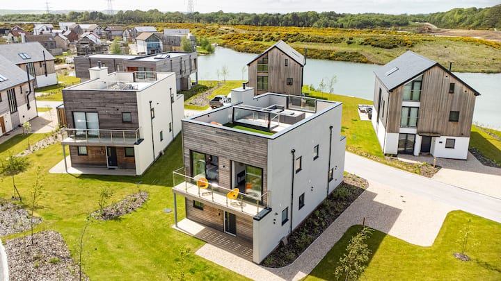 Tinklebobs (Br16), Silverlake, Dorset - Dorchester