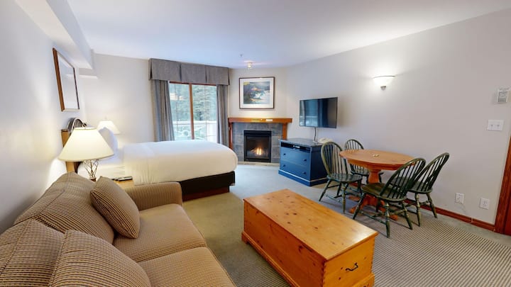 Hearthstone Lodge #325 - Sun Peaks