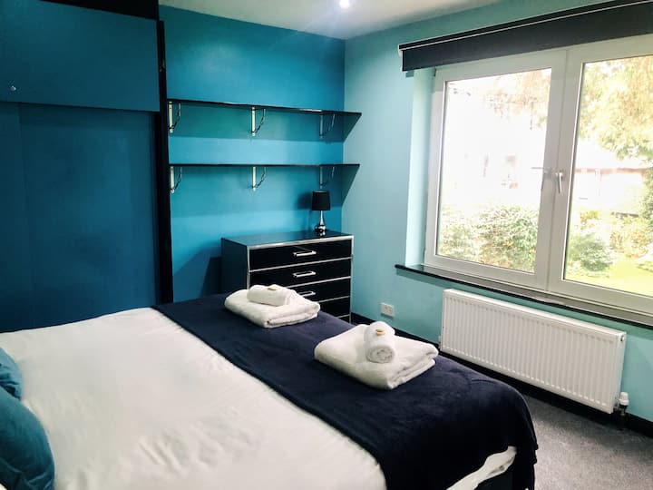 Bassett Avenue - Superking Room - Hamble-le-Rice