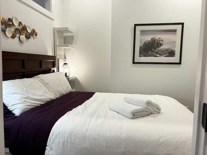 Harbor’s Edge: Urban Sophistication, Ocean View - Halifax