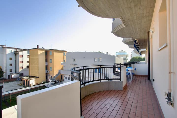 Apartment With A Pool - Jesolo