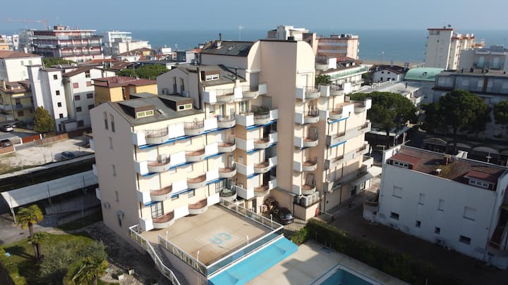 Apartment With A Pool In A Central Area - Jesolo