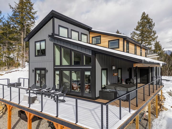 Apres Chalet - Newry, ME