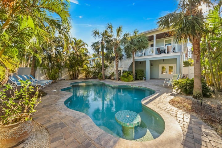 Magnolia Cottage: Private Pool, Near Beaches & Pin - Anna Maria, FL