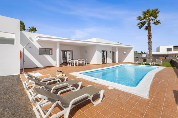 Villa Dafne By Escape Home - Playa Blanca