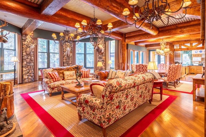 Yellowstone-inspired Luxury: Warm Springs Mansion - Sun Valley, ID