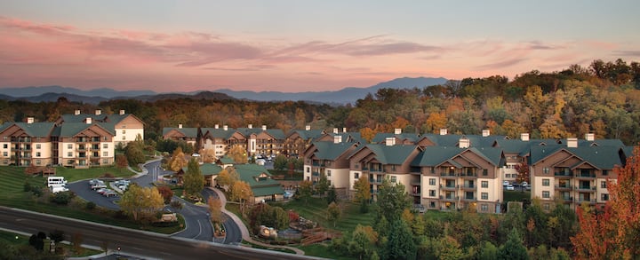 Smoky Mountains Resort 2br Suite, Saturday Check-i - 세비어빌