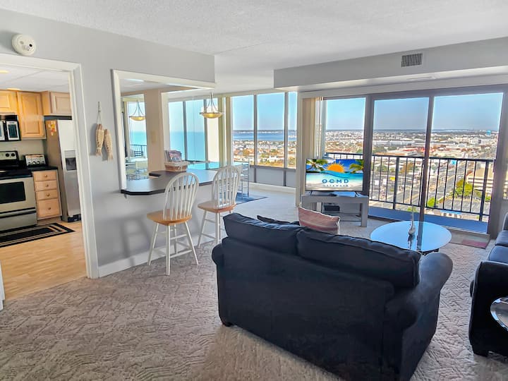 Ocean Front 2 Bedroom Condo Steps To Beach! C1906! - Ocean City, MD