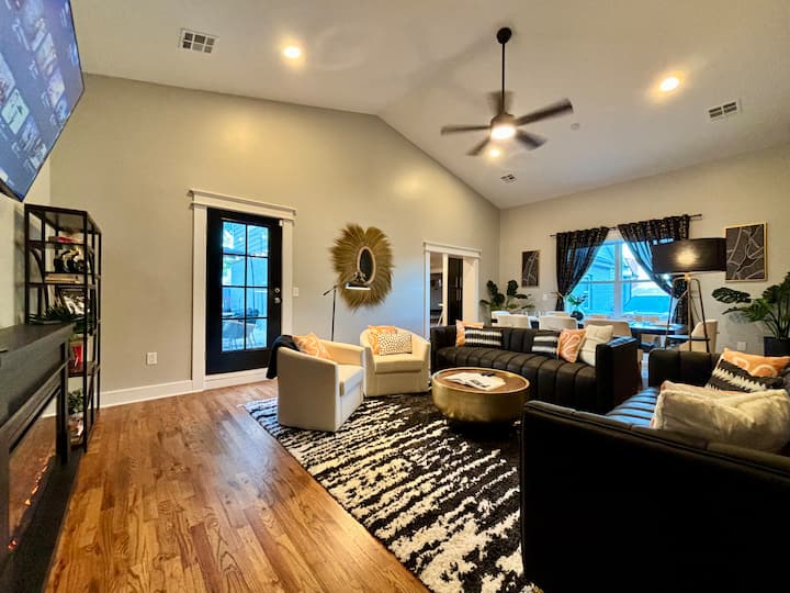 Tulsa's Main Attraction By Ff Premium Properties - Tulsa, OK