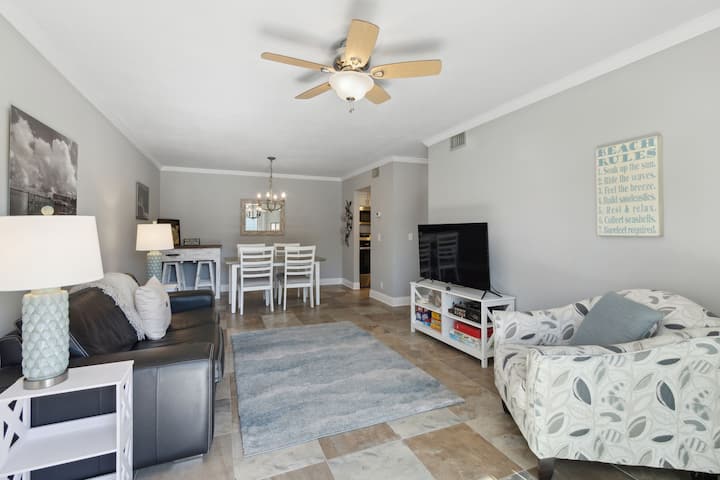 Amelia Island 2 Bedroom - Pet Friendly Getaway - Fernandina Beach