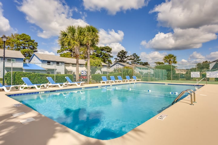 Golf Getaway W/ Pool Access: Little River Home! - Little River, SC