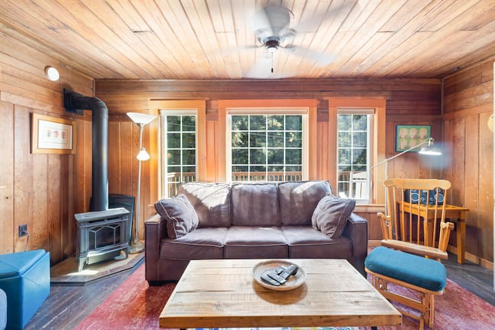 Oceanside W/views, Dog-friendly, Gas Stove - Cape Meares