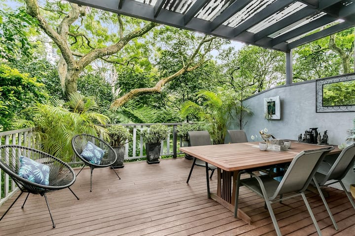 Neutral Bay Nest | Heritage Charm X Modern Comfort - Sydney